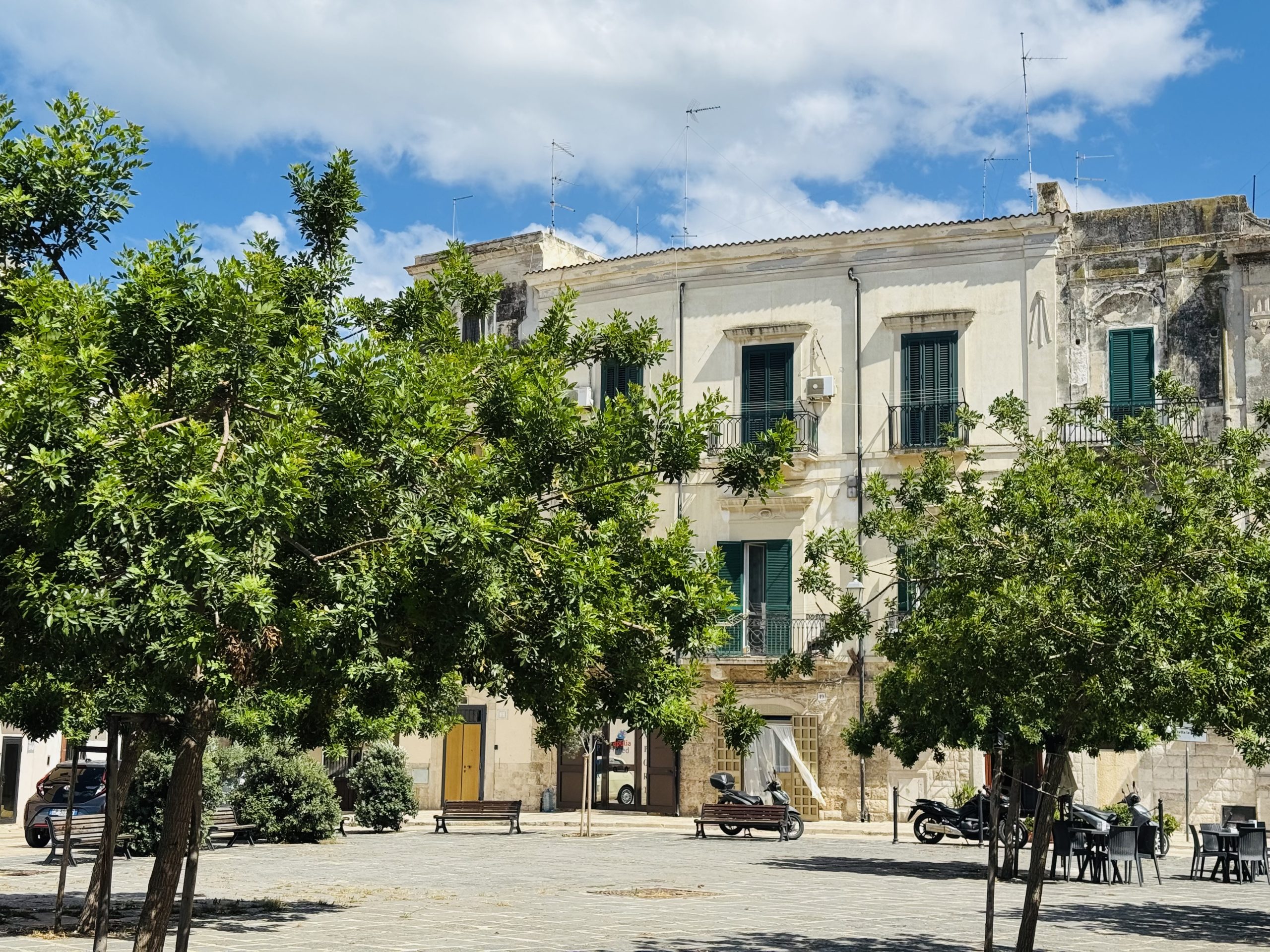 Exploring Beautiful Bari | TravelTime World